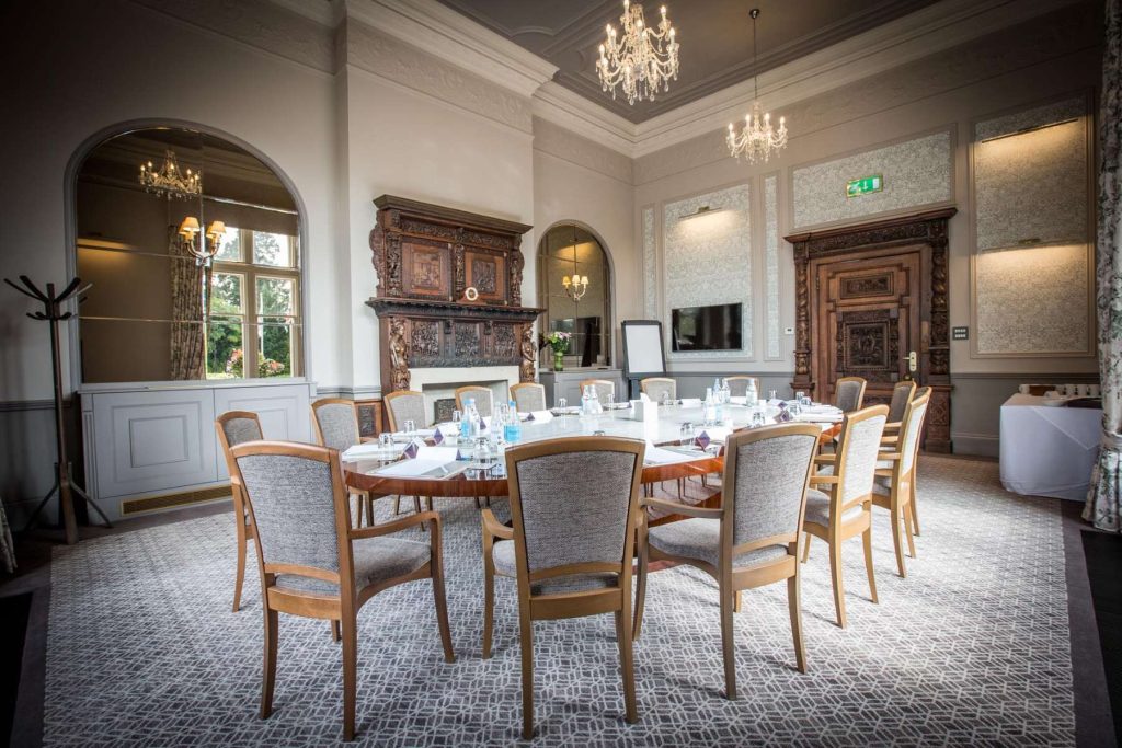 Down Hall - Elegant Hotel Collection